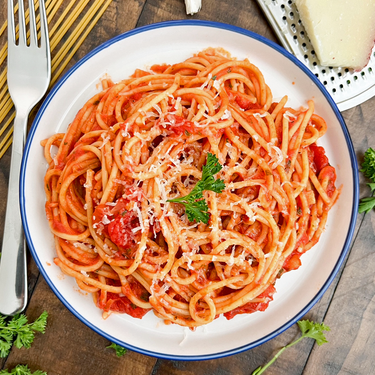 Spicy Tomato Spaghetti
